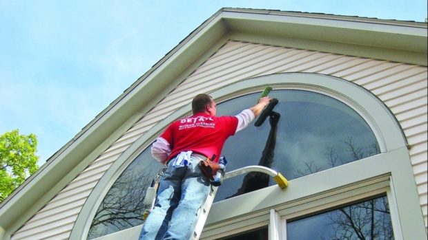 5 Ways To Make Your Old Vinyl Windows Look New Again | My Decorative