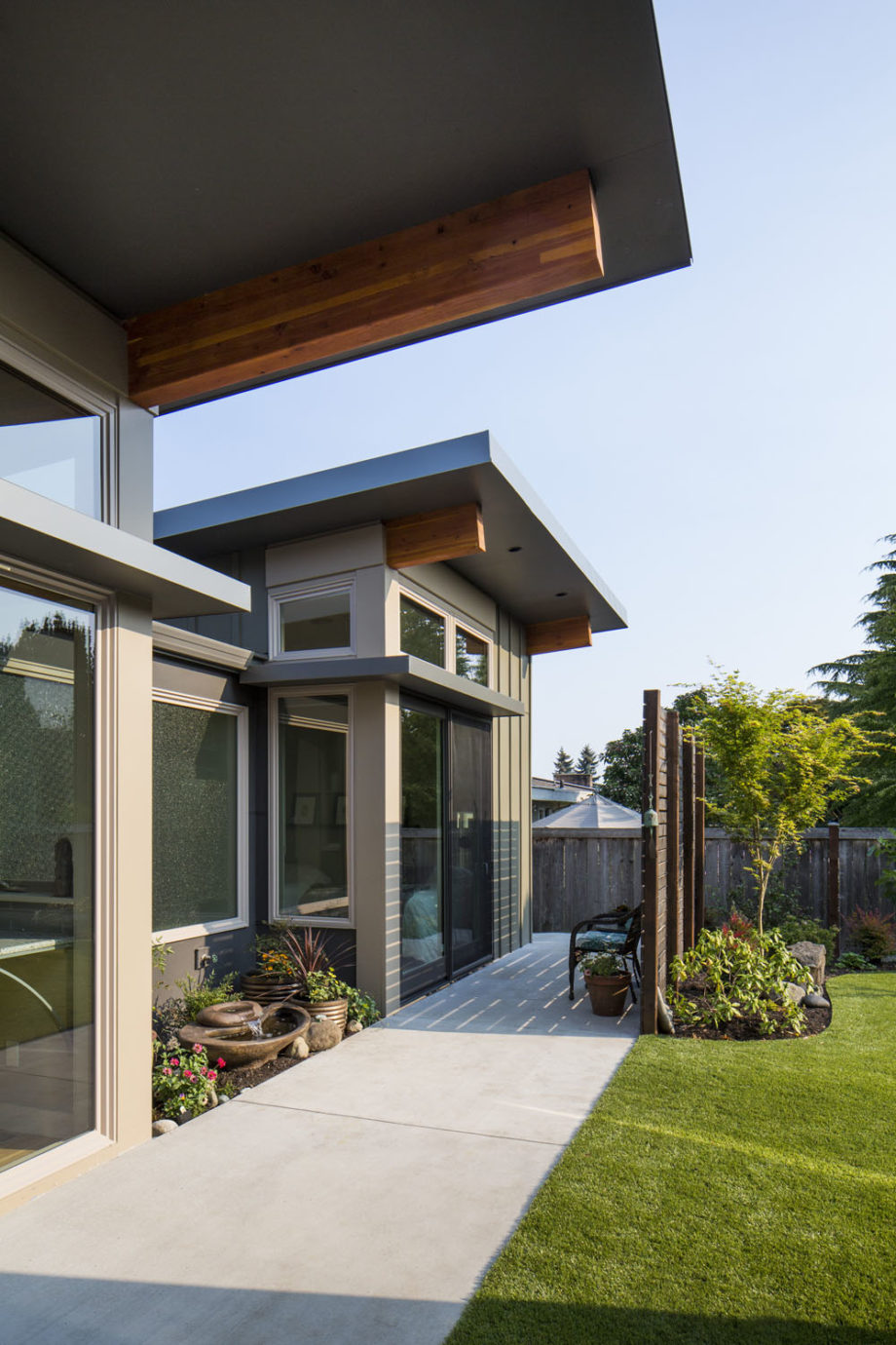 How To Expand Your Living Area To The Outside World | My Decorative